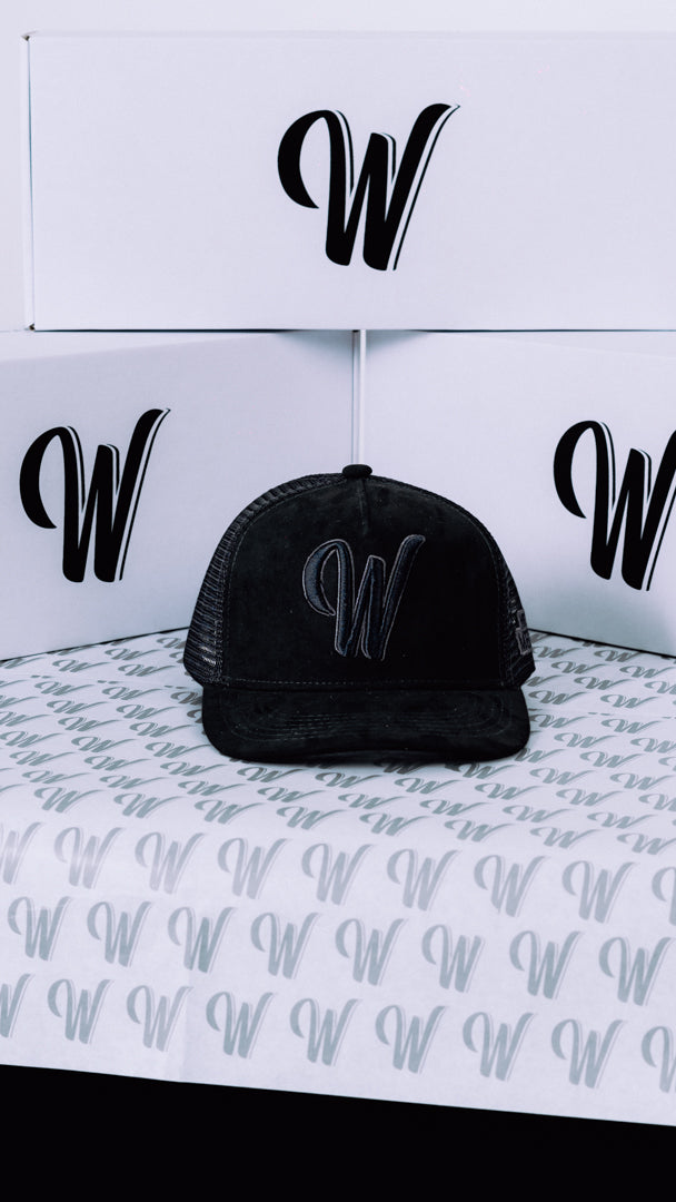 Classic W Black Edition – W Merch Store